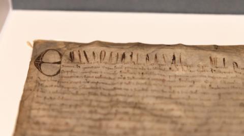 Harvard cut-price Magna Carta 'copy' now believed genuine - BBC News