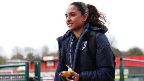 South Asian football talent is there - why are so few making it? - BBC News