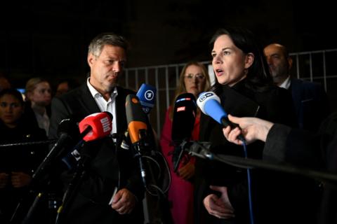 Germany coalition: Government on brink of collapse after key minister ...