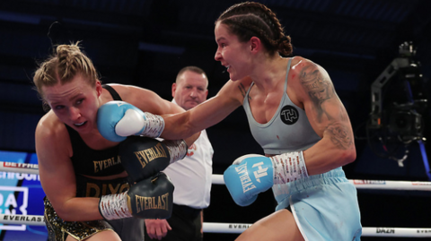 Rhiannon Dixon v Terri Harper: Doncaster's Harper wins on points to ...