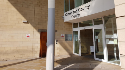 Northampton man jailed after inciting racial hatred online - BBC News