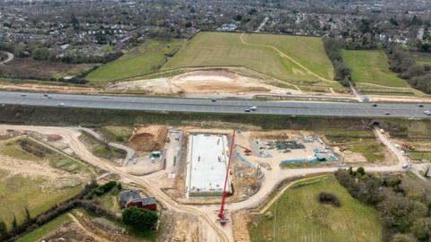 Welborne: First house in garden village nears completion - BBC News