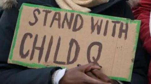 Met Police to adopt a 'child-first approach' to policing - BBC News