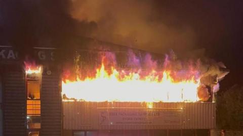Basildon recycling plant fire leaves neighbour 'heartbroken' - BBC News