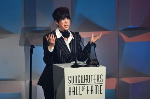 REM perform for the first time since 2007 at Songwriters Hall Of Fame ...