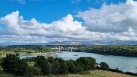 Darren Bett - BBC Weather