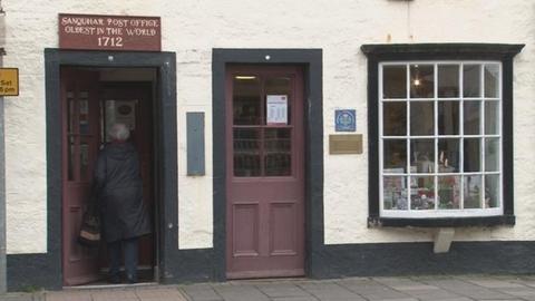 Sanquhar post office celebrates 300 years - BBC News