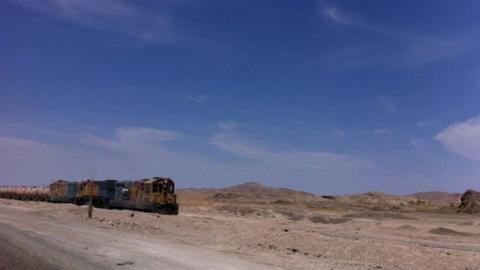 Biomining: How microbes help to mine copper - BBC News