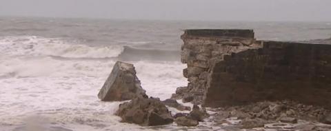 UK storms: Before and after damage to South West coast - BBC News