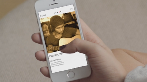 Tinder introduces photo sharing in dating app - BBC News