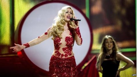 Russia booed at Eurovision semi-final - BBC News