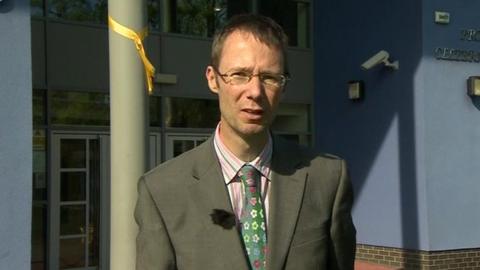 Cancer fundraiser Stephen Sutton dies aged 19 - BBC News