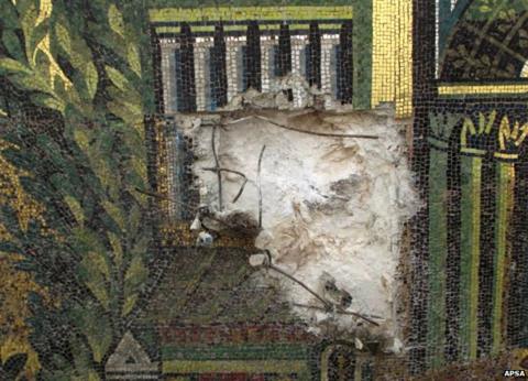 How Syria's ancient treasures are being smashed - BBC News