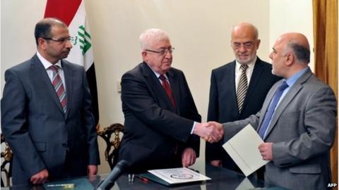 Thousands of Yazidis 'still trapped' on Iraq mountain - BBC News