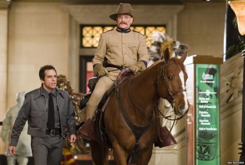 In pictures: Robin Williams - BBC News