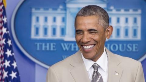 President Barack Obama arrives in Wales ahead of Nato summit - BBC News