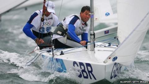 Olympic sailor Andrew Simpson remembered with world record bid - BBC News