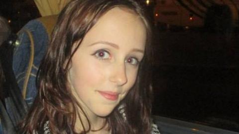 Murdered Alice Gross's funeral takes place - BBC News