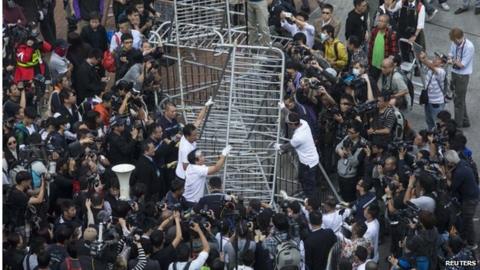 Hong Kong protests: Timeline of the occupation - BBC News