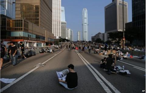 Hong Kong protests: Timeline of the occupation - BBC News