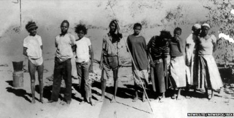 The day the Pintupi Nine entered the modern world - BBC News