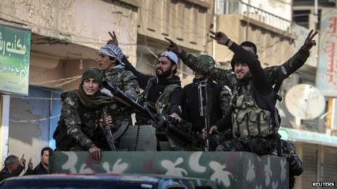 Islamic State: Ex-UK soldier wants to train Kurdish forces - BBC News
