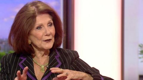 Neighbours at 30: Memorable moments - BBC News