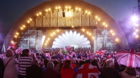In pictures: VE Day commemorations - BBC News