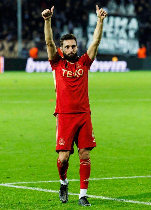 Shinnie calls for 'big performance' at Celtic Park - BBC Sport