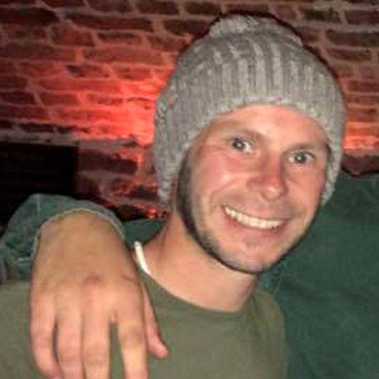 Missing kayaker Dominic Jackson search moves into third day - BBC News