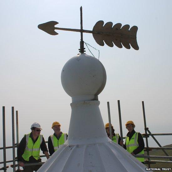White Cliffs of Dover lighthouse restoration begins - BBC News
