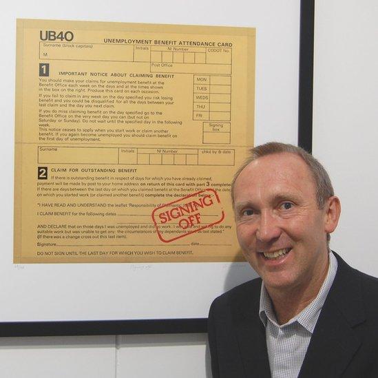 In pictures: Prolific artist Geoff Tristram in exhibition - BBC News