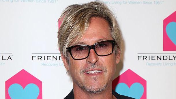 Charlie Colin: Founder of US rock band Train dies aged 58 - BBC News