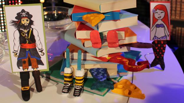 How to make your own bookmark - CBBC