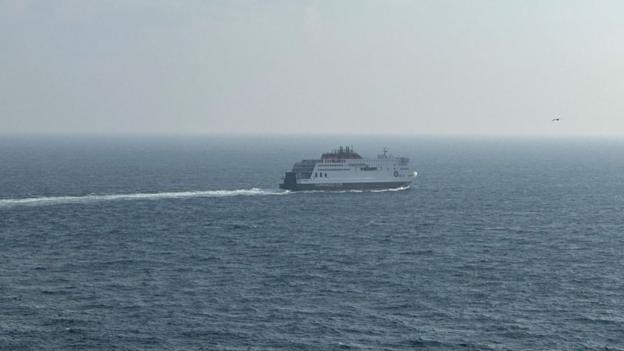 Isle of Man's new ferry Manxman makes maiden passenger voyage - BBC News