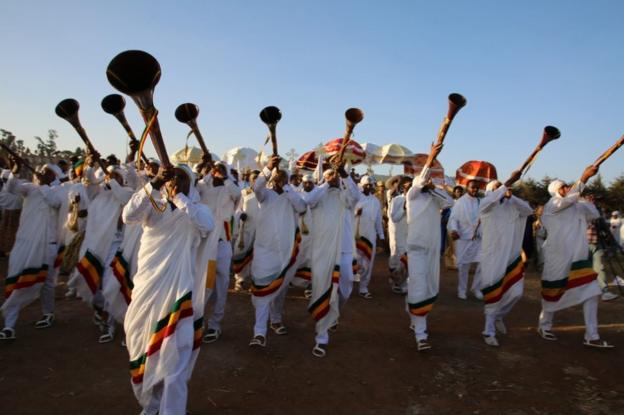 In pictures: Ethiopians celebrate the festival of Timket - BBC News