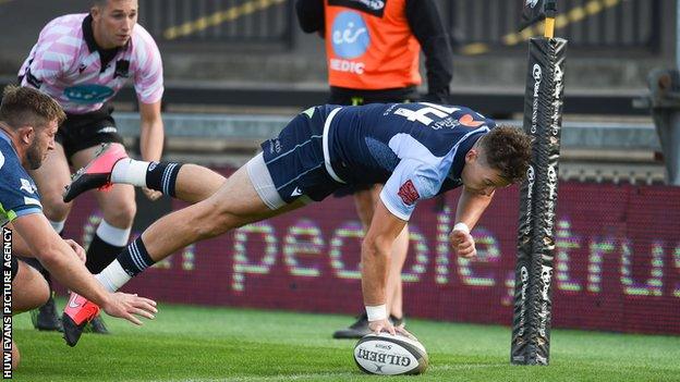 Pro14: Cardiff Blues 29-20 Ospreys - BBC Sport