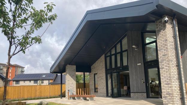 Cornton Vale women's prison to close in new year - BBC News