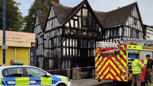 Fire at Grade II* listed Bilston pub treated as arson - BBC News