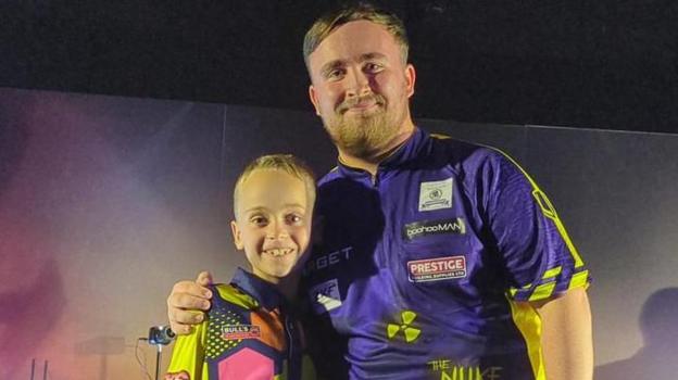 Luke Littler defeated by Northampton darts prodigy, eight - BBC News