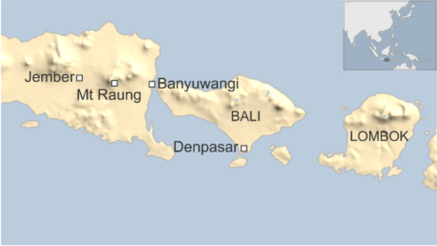 Mount Raung volcanic ash cloud halts Bali-bound flights - BBC News