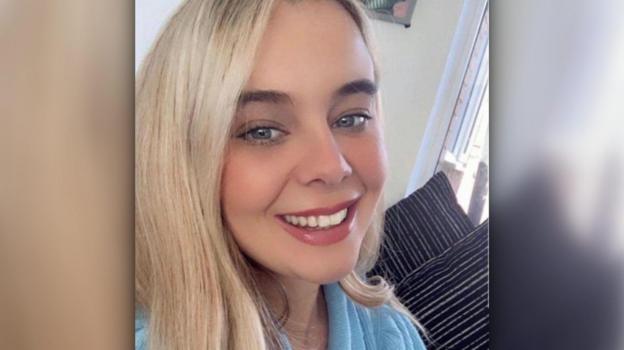 Mum 'never thought' daughter would take her own life - BBC News