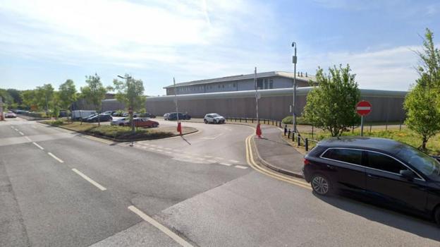 HMP Forest Bank: Investigation after death of prison inmate - BBC News