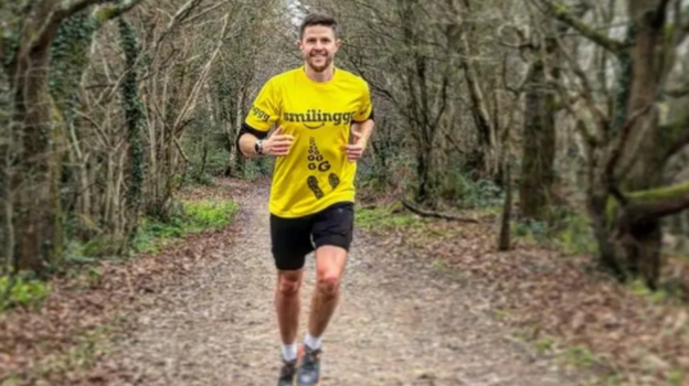 Mental health: 'I've run a marathon every day this year' - BBC News