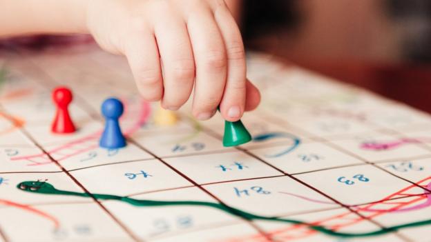 Things to do indoors: Easy recipes, craft ideas and indoor games and ...