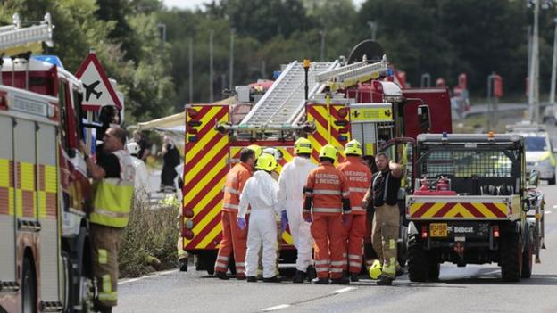 Shoreham air crash: What we know - BBC News