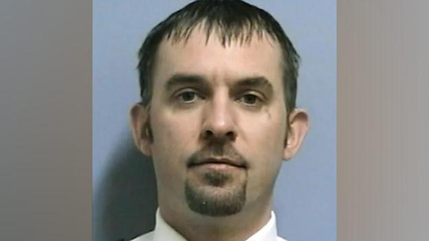PC Ian Broadhurst honoured on 20th anniversary of his murder in Leeds ...