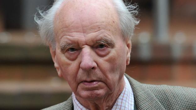 Jack Mount abuse trial: Accuser 'devastated' by halted case - BBC News