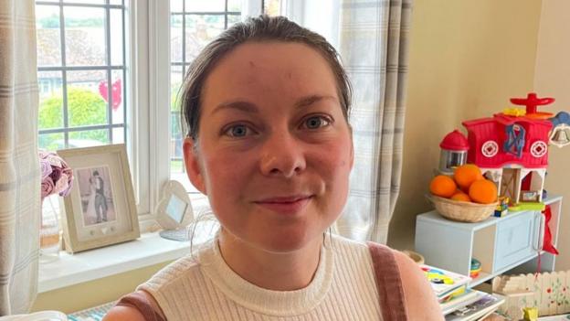 Rushden special school to expand into empty village primary - BBC News