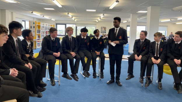 'Most of our friends use AI in schoolwork' - BBC News